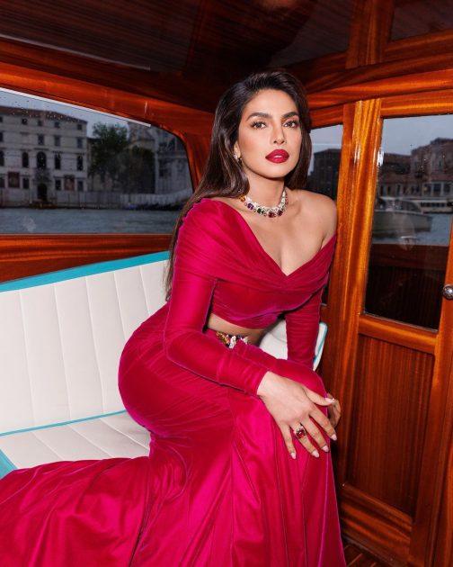 Priyanka Chopra is a Born Stunner! Check Out Her Pictures!